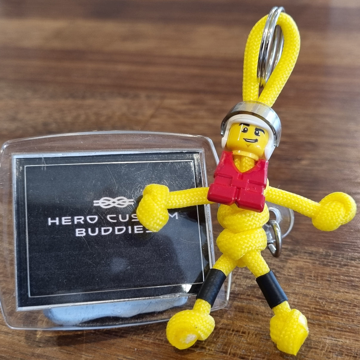 RNLI Lifeguard Paracord Buddy Keychain – Hero Custom Buddies